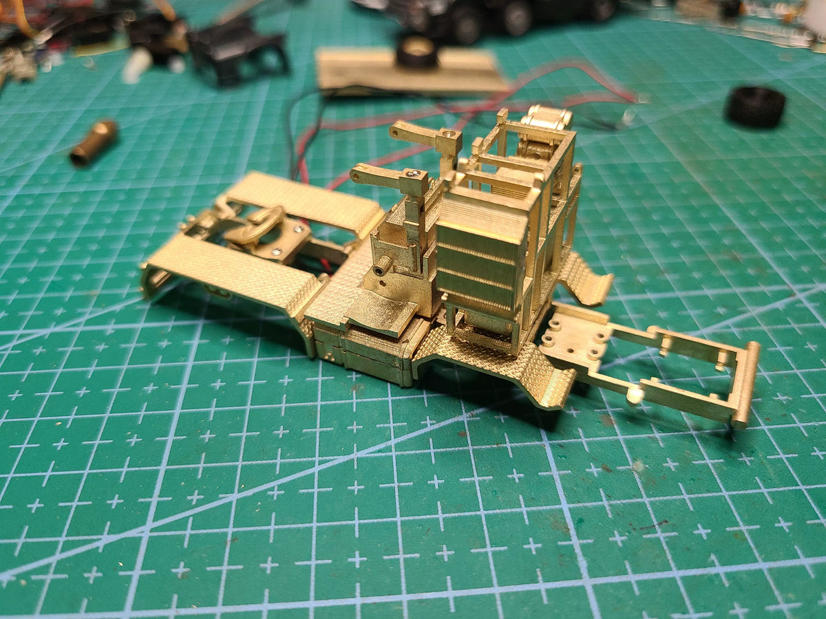 1/87 Herpa Arocs 8x8 4663 Dakar Rescue Vehicle Static Modification ...